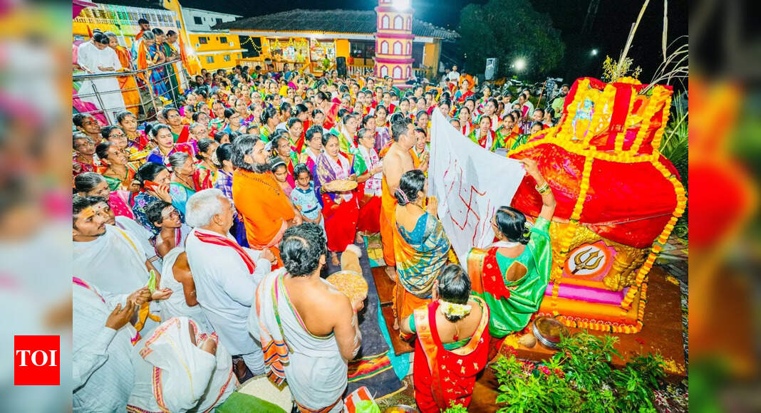 Trained at Kundaim institute, women priests reaffirm authority at tulsi ...