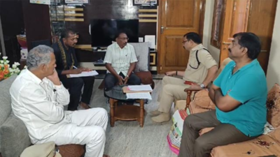 YS Vivekananda Reddy murder case: Andhra Pradesh police record former PA’s statement | Amaravati ...