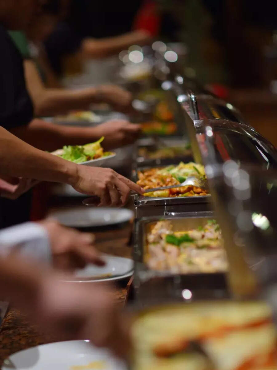 10 Indian shaadi dishes with maximum calories and what to eat instead ...