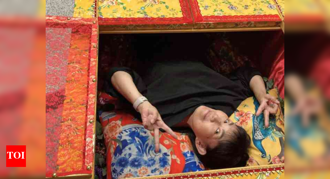 Japan's unique 'coffin cafe' allows you to have 'symbolic rebirth ...