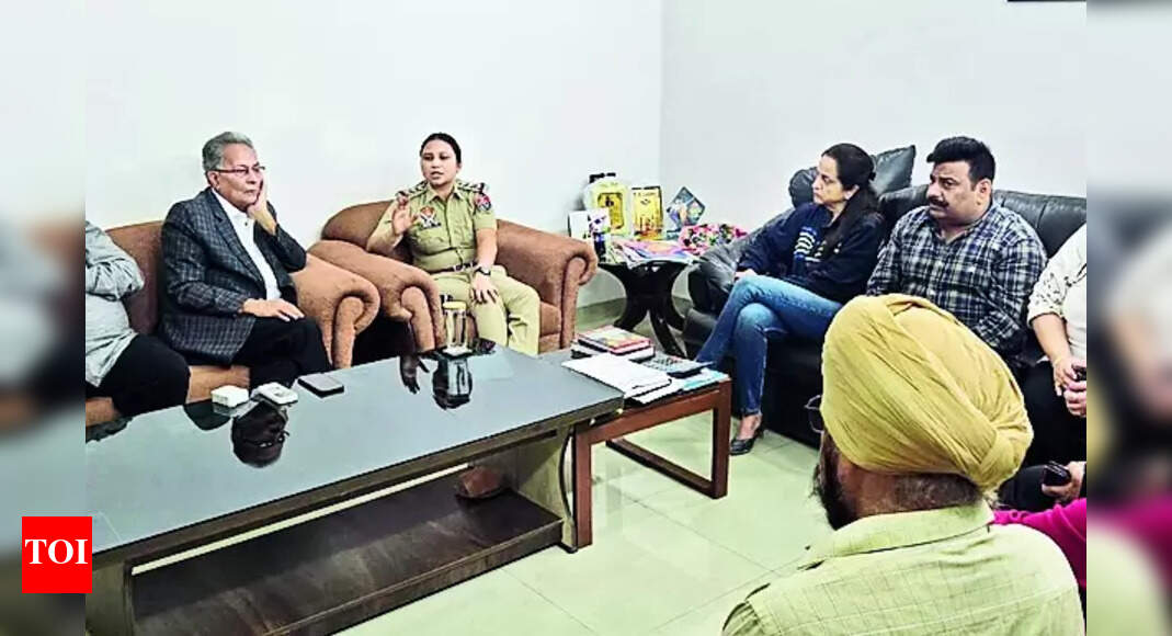 Direct Contact with Police: Introducing Project Sampark in Ludhiana ...