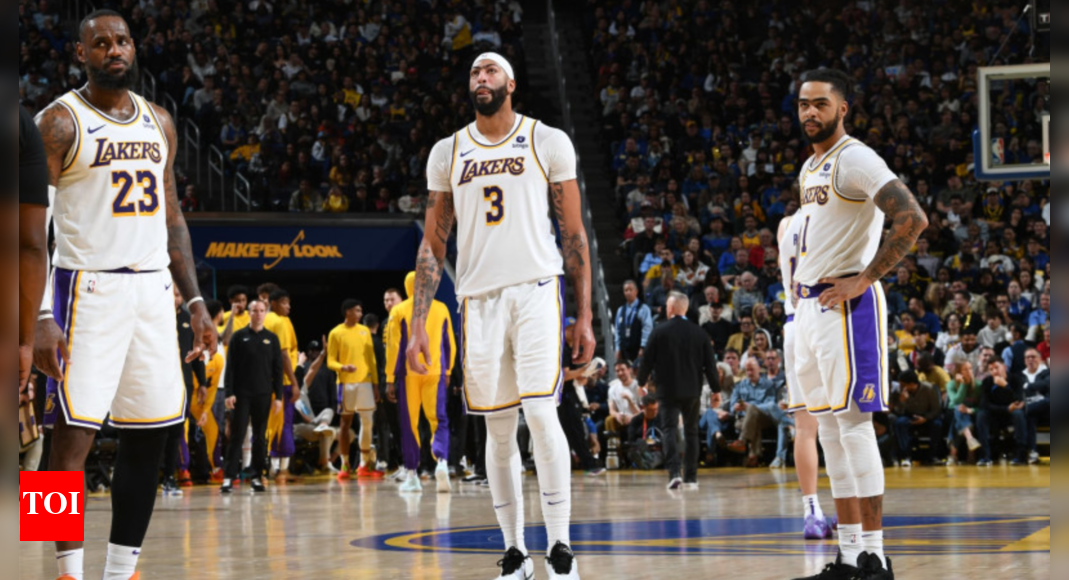 LeBron James and Anthony Davis applaud D'Angelo Russell's 'sacrifice ...