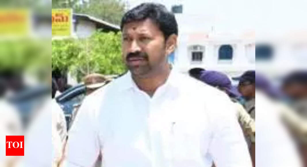 Supreme Court Serves Notices to Kadapa MP in YS Vivekananda Reddy Murder Case | Vijayawada News ...
