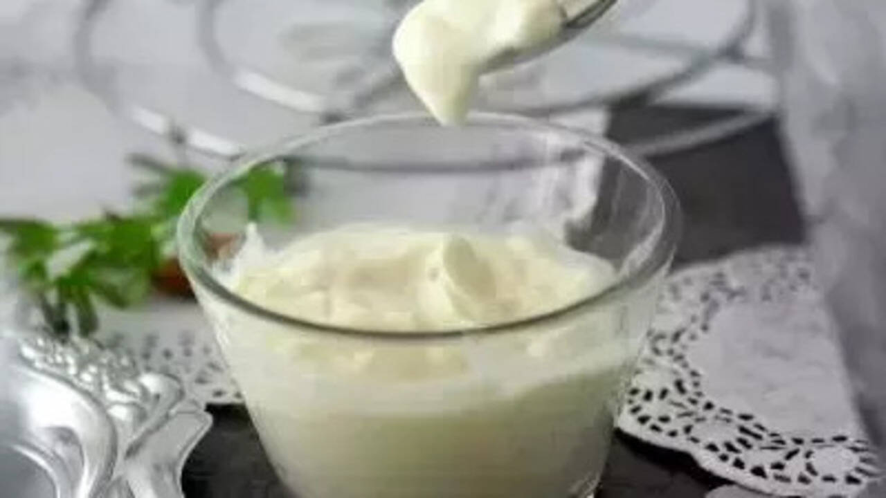 7 Healthy Mayonnaise Alternatives That Offer The Same Taste & Texture