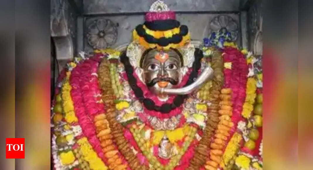 Kaal Bhairav Jayanti: 5 Bhog Items You Can Offer to Kaal Bhairav on ...