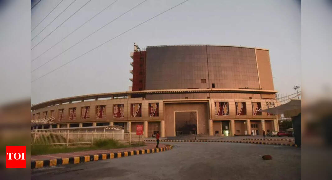 Noida Bus Terminal: From Abandoned Structure to Proposed Hospital and ...