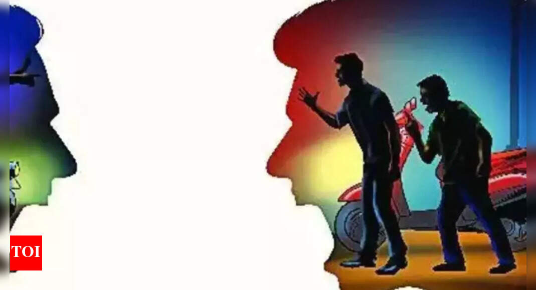 Road rage: Biker assaults another motorcyclist in Mumbai's Goregaon ...