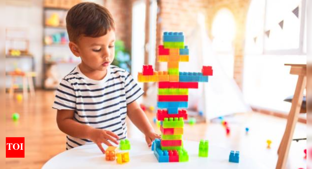 Real-life learning at home: Enhancing imagination and cognitive ...