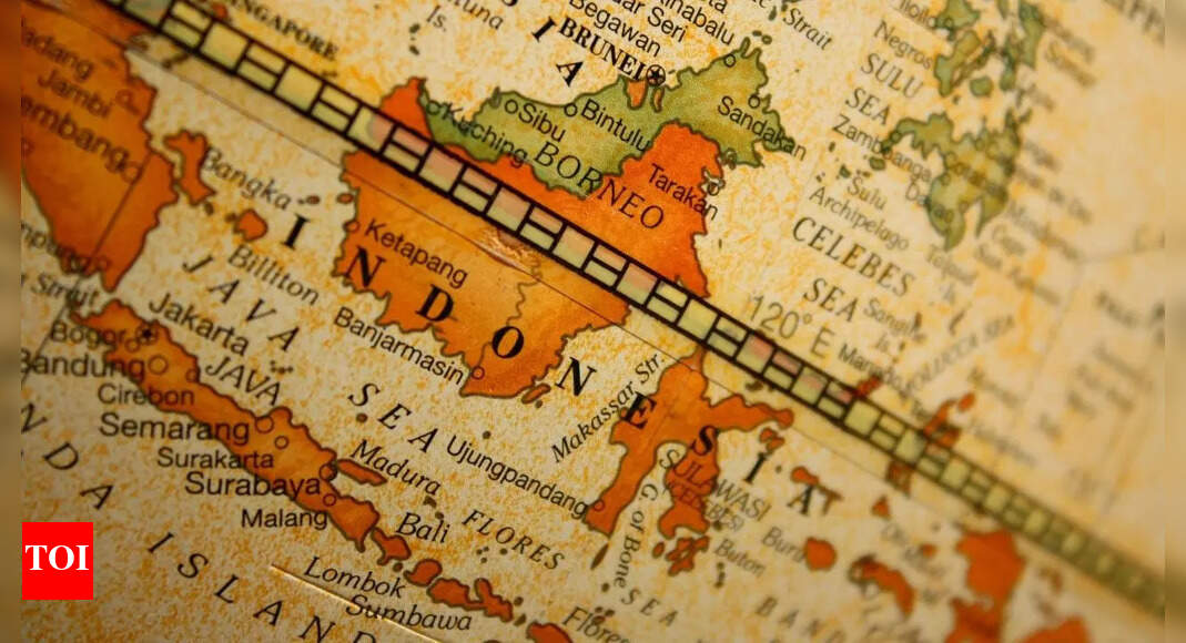 From why hurricanes never cross equator to 4 o'clock daily rain: 5 ...