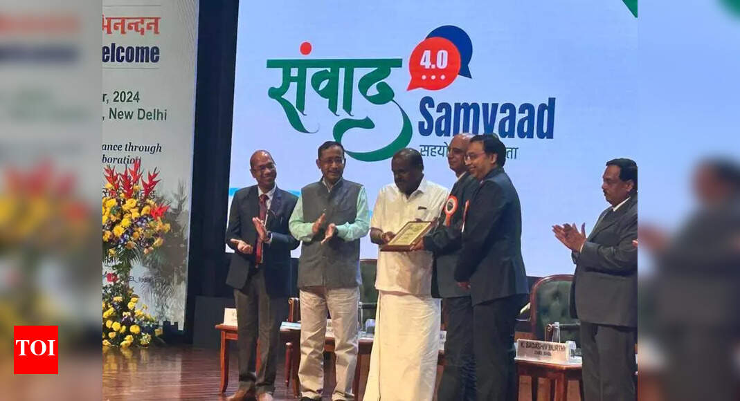 H D Kumaraswamy Lauds Field Gun Factory’s Innovations in Defence ...