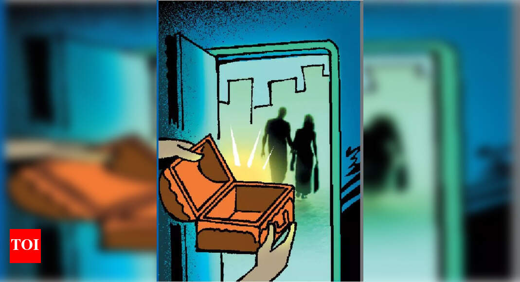 Shocking Incident: Minor Caught on CCTV Stealing Wedding Gift Cash in ...