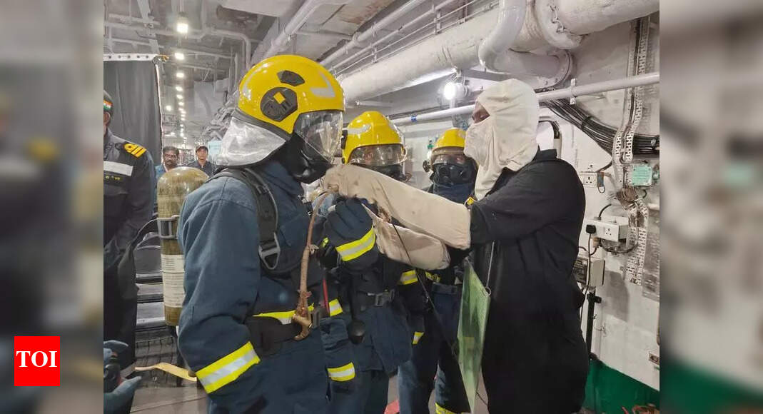 Indian Navy Demonstrates INS Shardul's Amphibious Warfare Capabilities ...