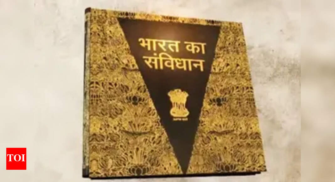 LG Sinha leads Preamble pledge as J&K celebrates Constitution Day for ...