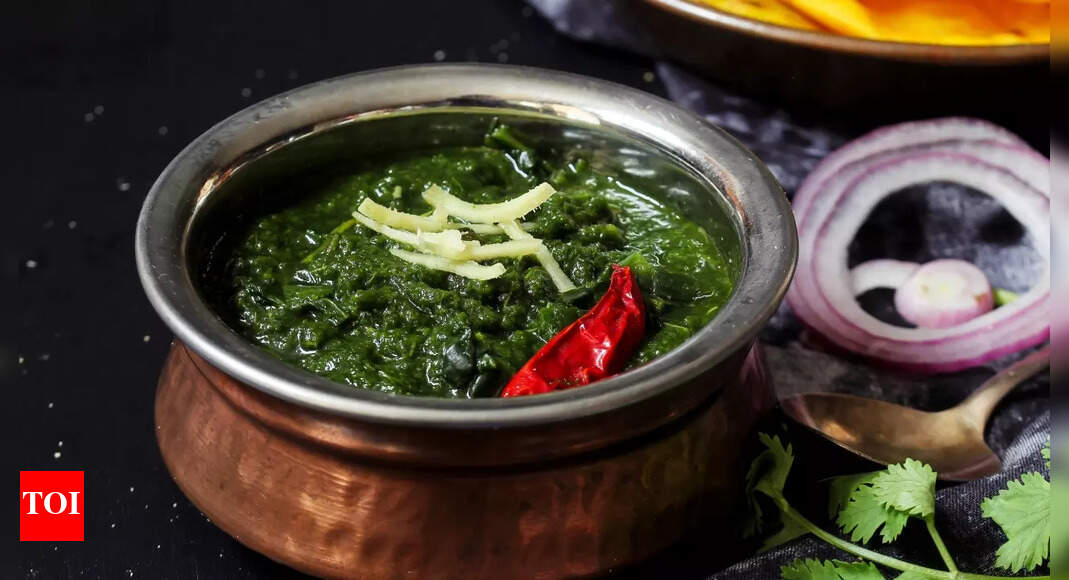Saag Benefits: What makes saag a healthy dish in winters? | - Times of ...
