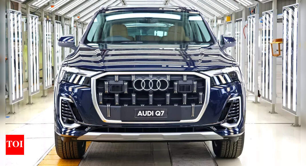Audi Q7 facelift launch tomorrow: What to expect from Mercedes GLE, BMW X5 rival - Times of India