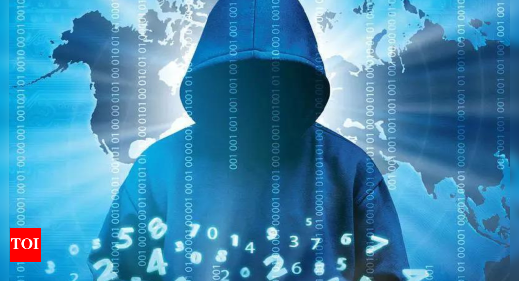 QR Code Scam: ndian Air Force Staffer Scammed of Rs 43,000 in QR Code ...