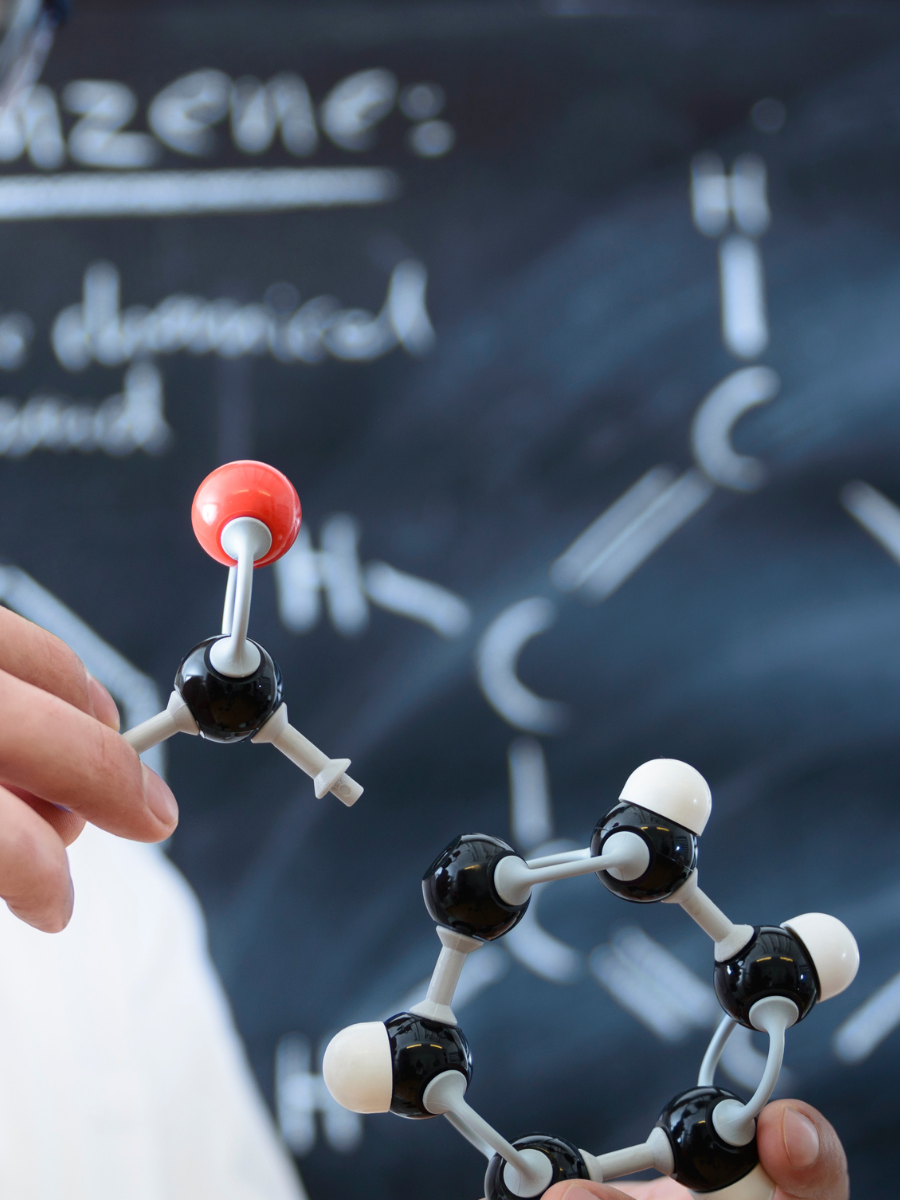 10 Scientists November born scientists every student should know about ...