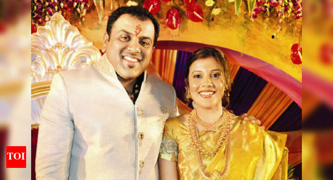 MLA Vinayak Nimhan’s son gets hitched to daughter of builder Ashok ...