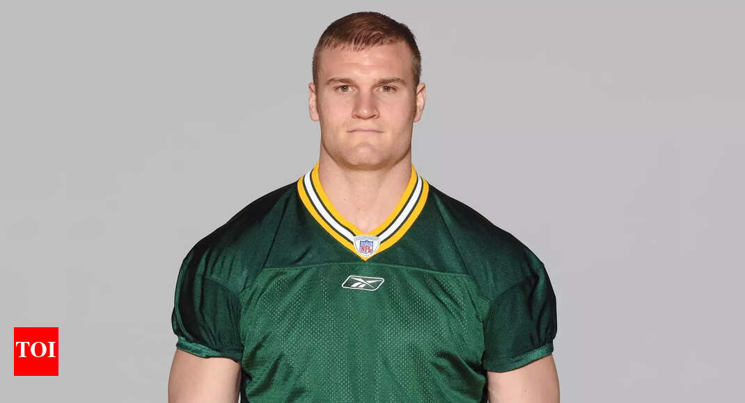 Former Super Bowl champion Brady Poppinga is suing a Los Angeles ...