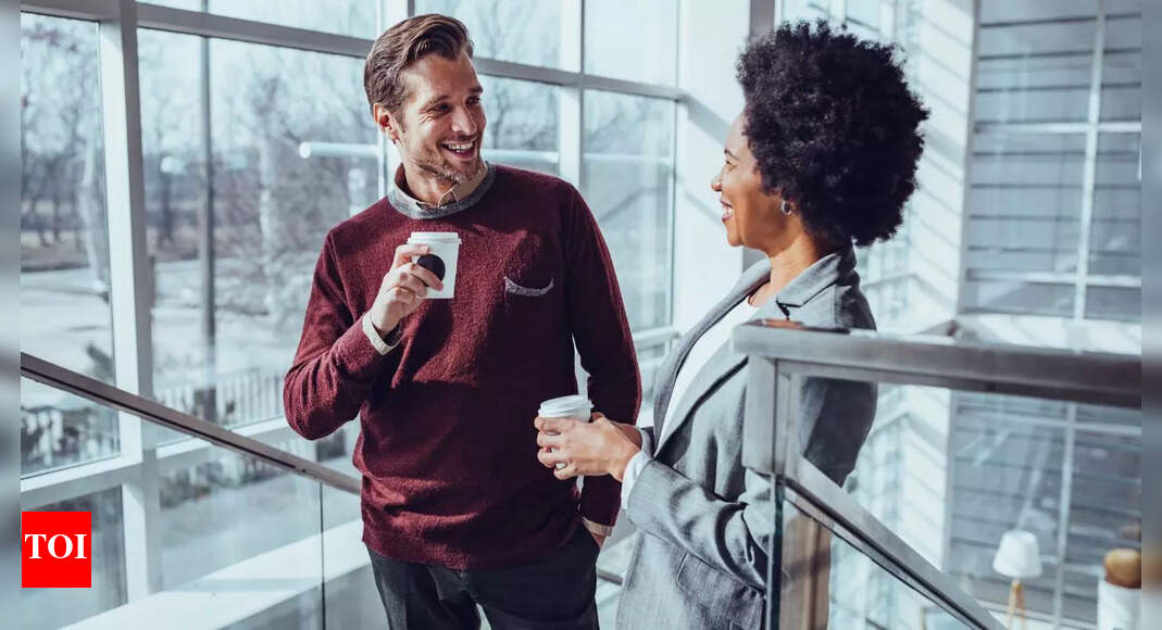 5 smart yet subtle ways to hide that you dislike someone, as per ...