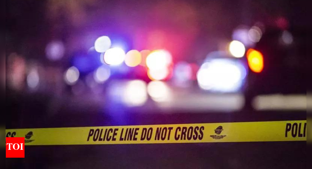 Delhi Police Officers Reluctant to Carry Firearms Despite Rising ...