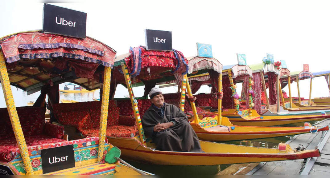 Uber Shikara Ride, Srinagar: Uber launches Asia’s first shikara ride service on Dal Lake ...