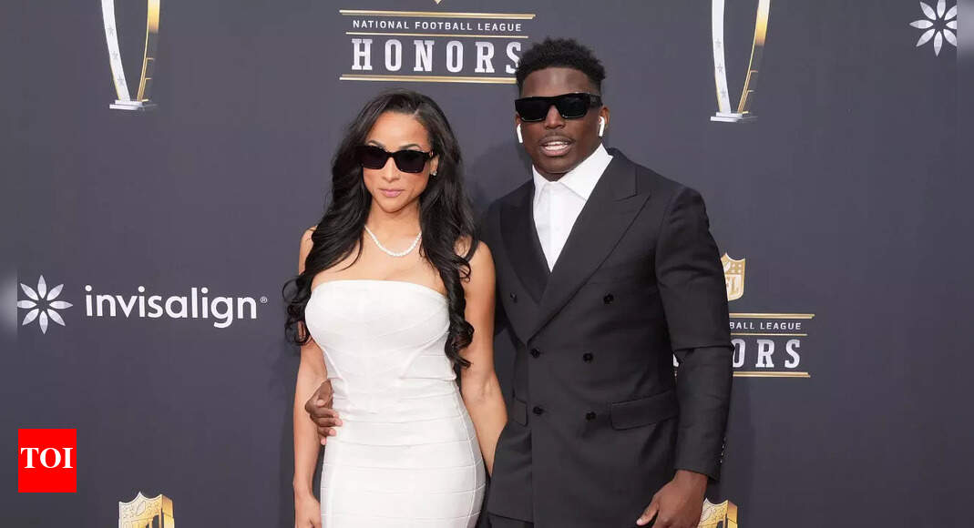 Tyreek Hill reunites with family and meets his daughter for the first ...