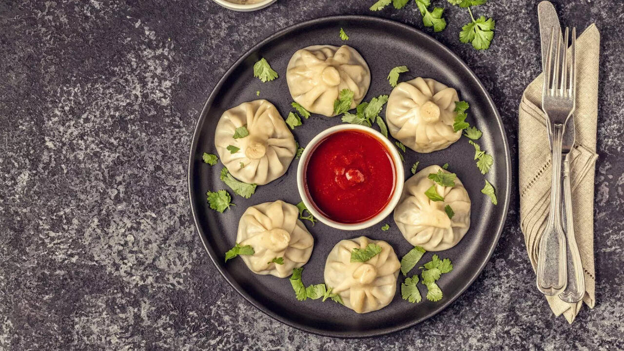 Spice Up Your Momos: Quick & Easy Red Hot Chutney Recipe