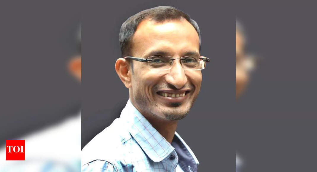 MSU Teacher Dr. Pramod Chavan Wins First ICSSR Theatre Fellowship from ...