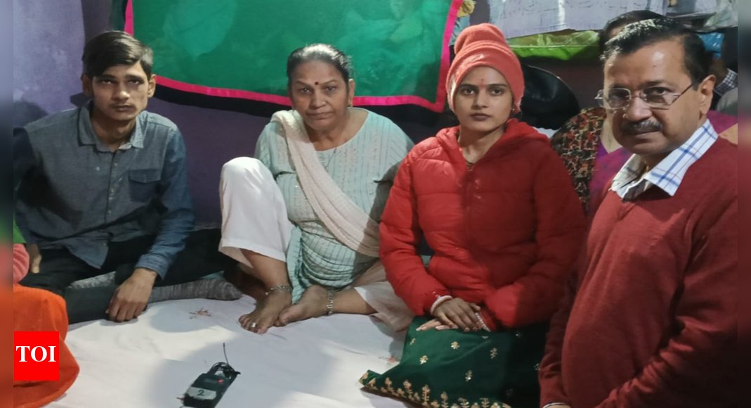 Arvind Kejriwal Demands Amit Shah's Resignation Over Pitampura Murder ...