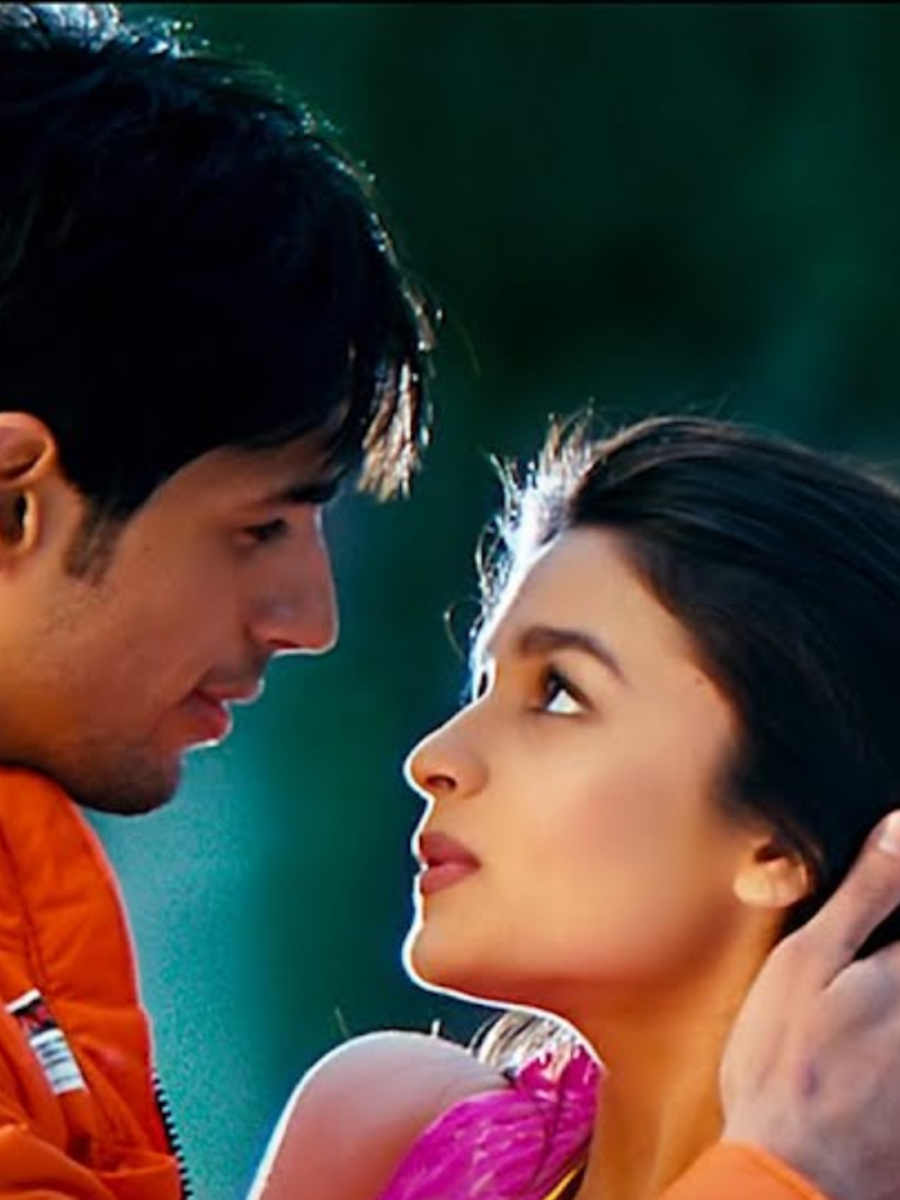 10 Bollywood Songs And Their Obsession With 'Ishq' | Times Now