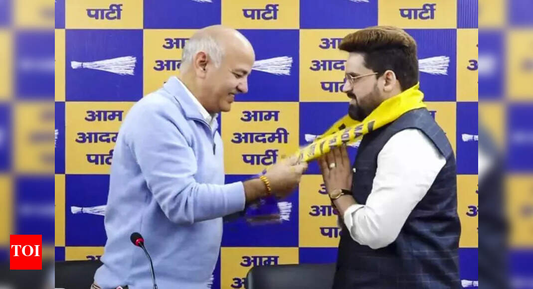 BJP Leader Pravesh Ratan Switches to AAP, Aims for Delhi Assembly ...