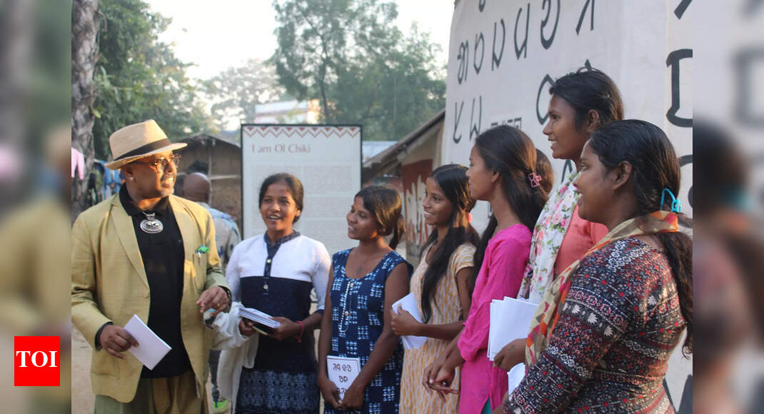 'I am Ol Chiki' mural reclaims Santali identity in Santiniketan ...