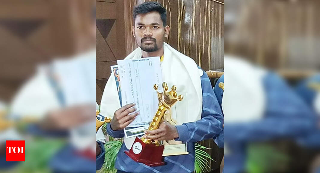 Chaibasa's Jagarnath Gagri Triumphs in Archery Despite Hardship ...