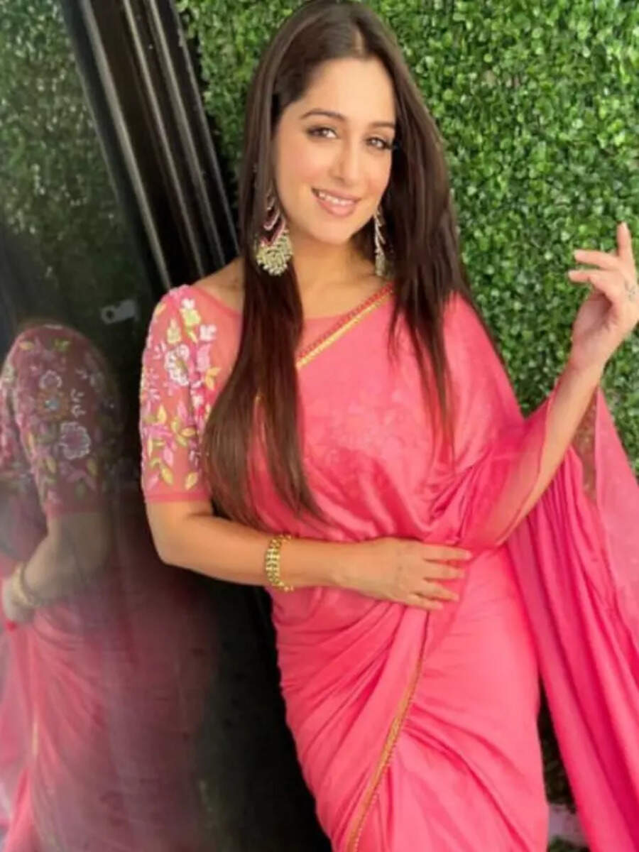 Dipika Kakar’s top 10 gorgeous ethnic looks | Times of India