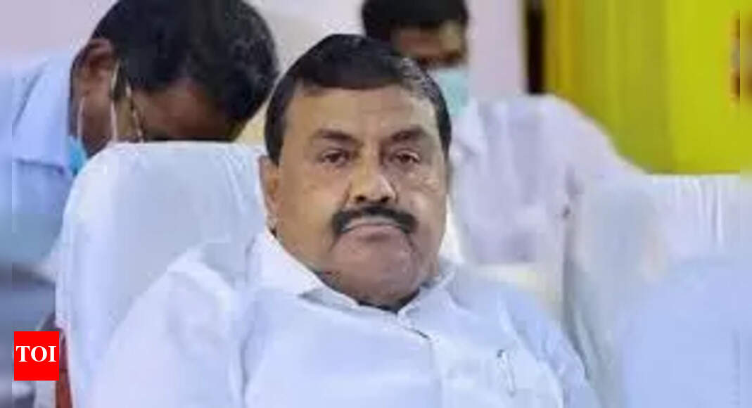 Welfare Assistance Distribution in Ramnad District: Minister ...