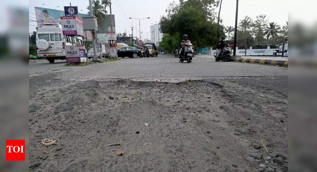 Urgent Repairs Needed for Kaloor-Kadavanthra Road: GCDA Requests Rs 2.5 ...