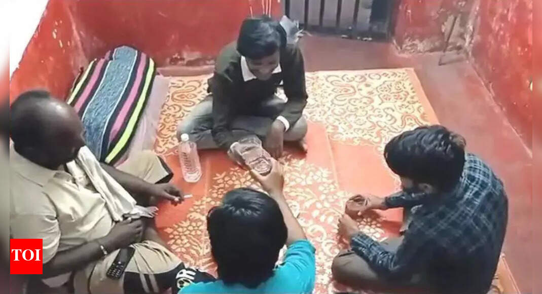No bar behind bars? Clips show prisoners boozing in Karnataka jail ...