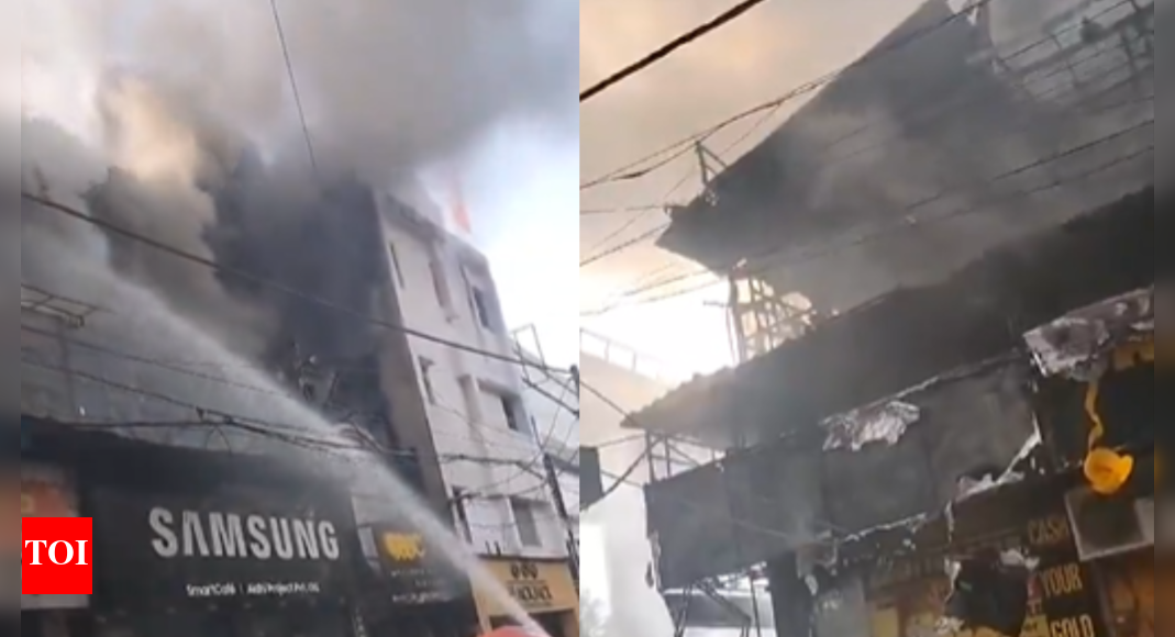 Fire engulfs restaurant in West Delhi's Rajouri Garden | Delhi News ...