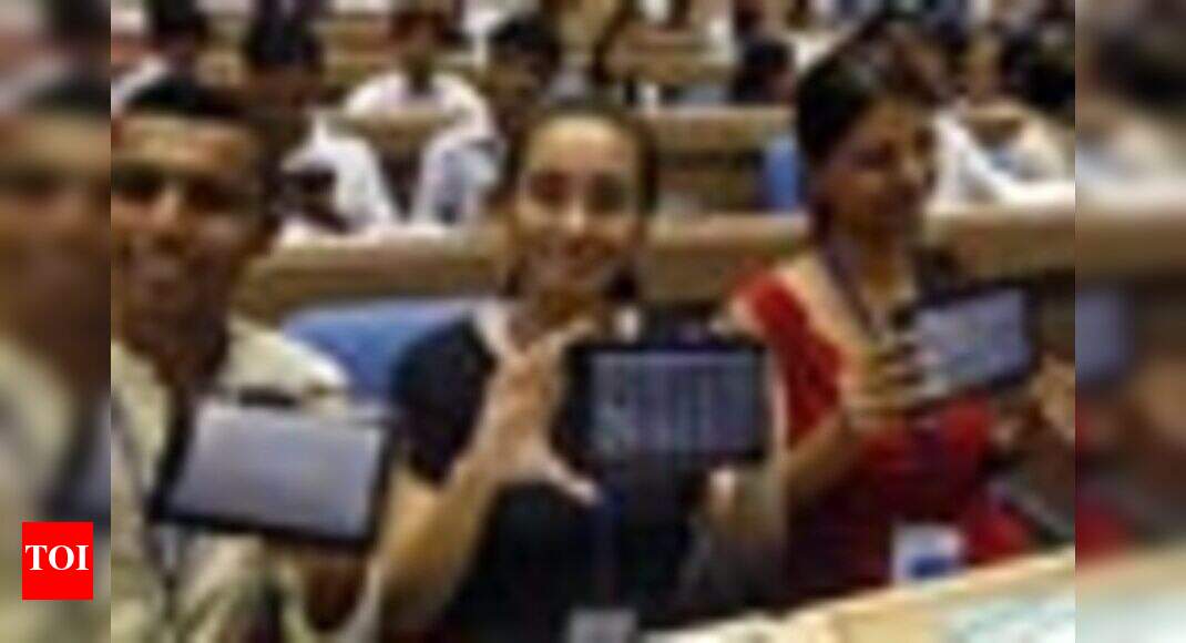 Vikram Batra: Aakash tab gets Indian War Comics - Times of India