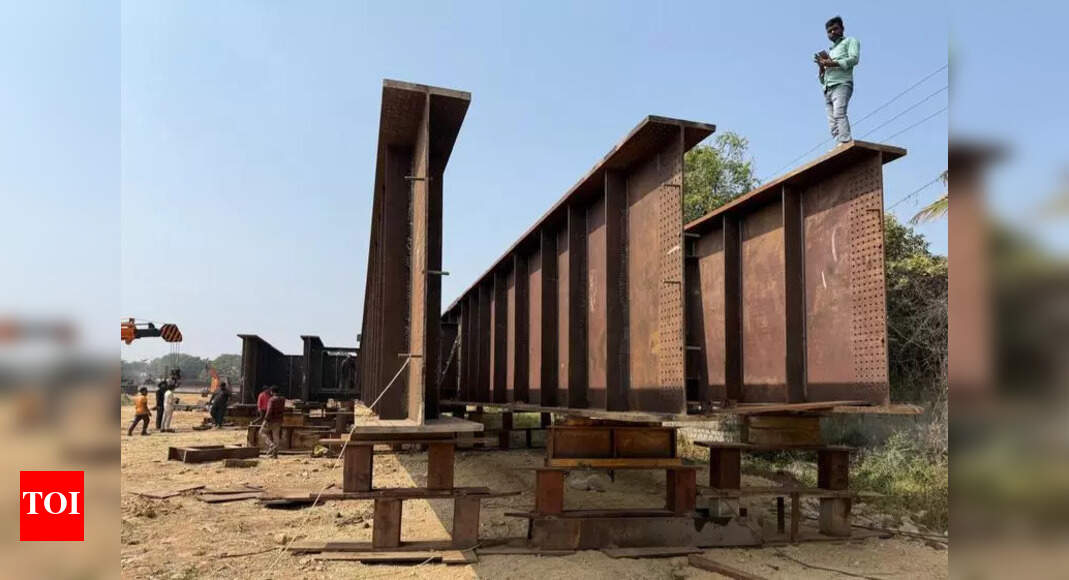 Major Construction Milestone: 700 Metric Ton Steel Girder Installation ...