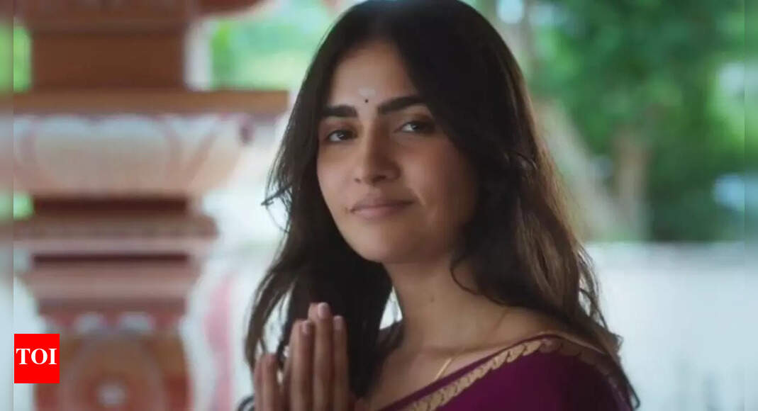 Rukmini Vasanth's glimpse from Vijay Sethupathi's 'ACE' out on the ...