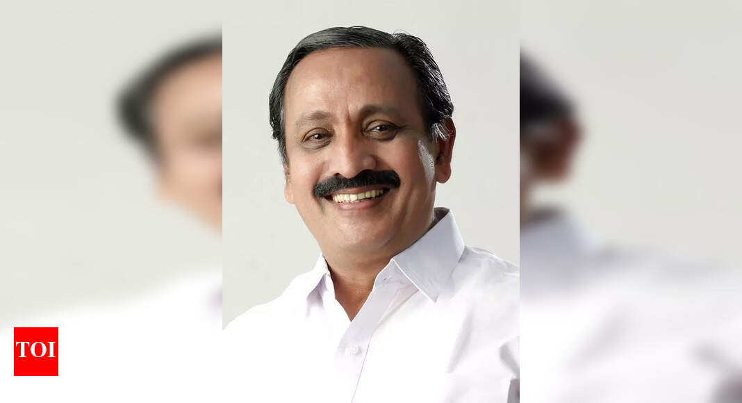 Kozhikode MP MK Raghavan Defends Appointments Amid Controversy ...