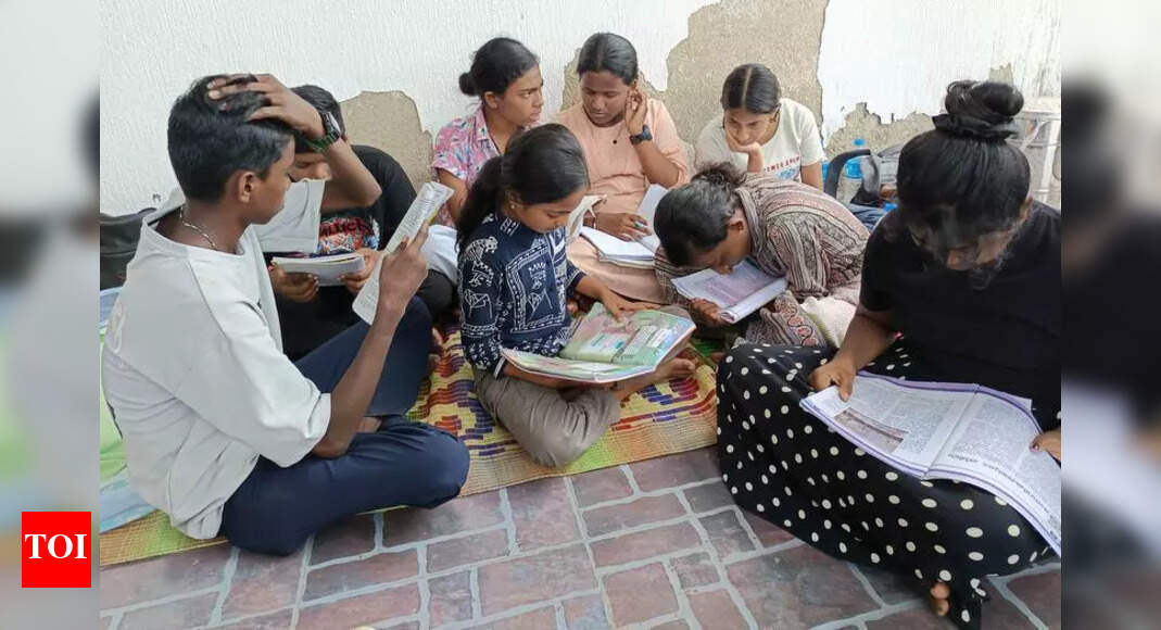 Islanders Protest Seawater Intrusion, Occupy Gida Office for Solutions ...