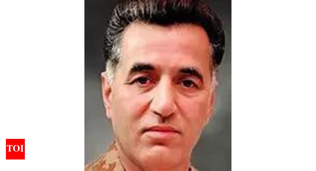 Pak ex-ISI chief indicted on charges of treason, graft, misuse of authority - Times of India