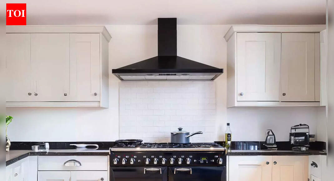 Best Chimneys For Large Kitchen To Keep It Clean And Stain Free - The ...