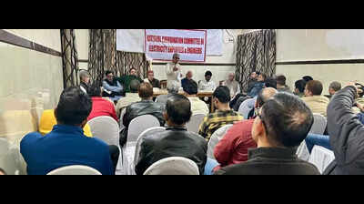 Nationwide Protests Erupt as Noida Power Employees Rally Against Discom ...