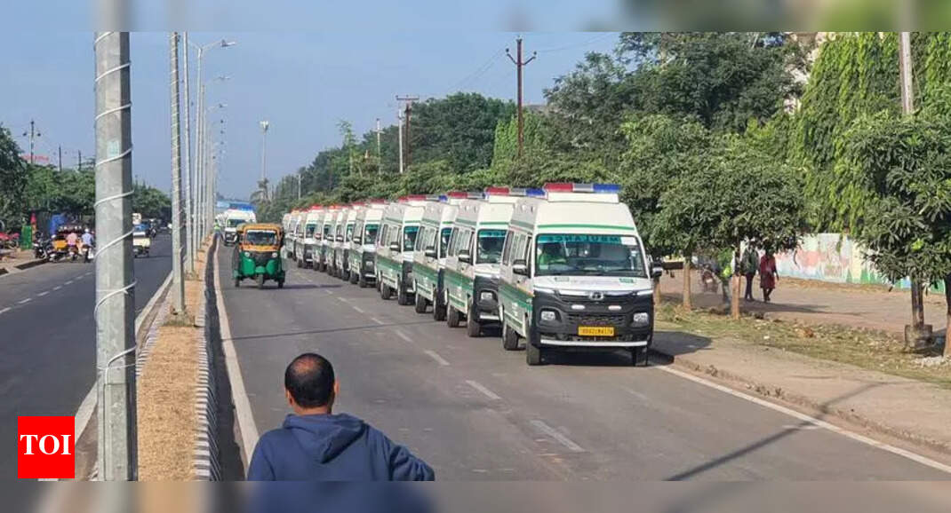 Ambulance Workers Protest for Better Pay and Reinstatement of Union ...