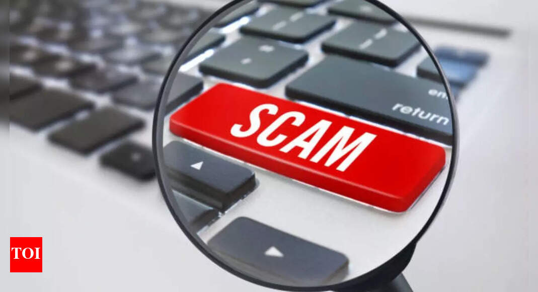 Bengaluru Senior Citizen Loses Rs 1 94 Crore In Whatsapp Video Call