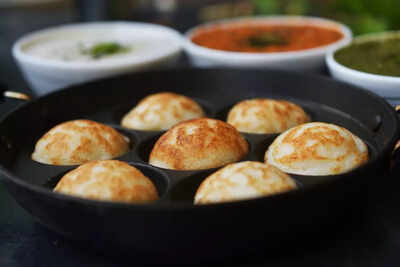 Appe Pan: Best Appe Pan For Making Perfect Appe, Paniyaram, Paddu ...